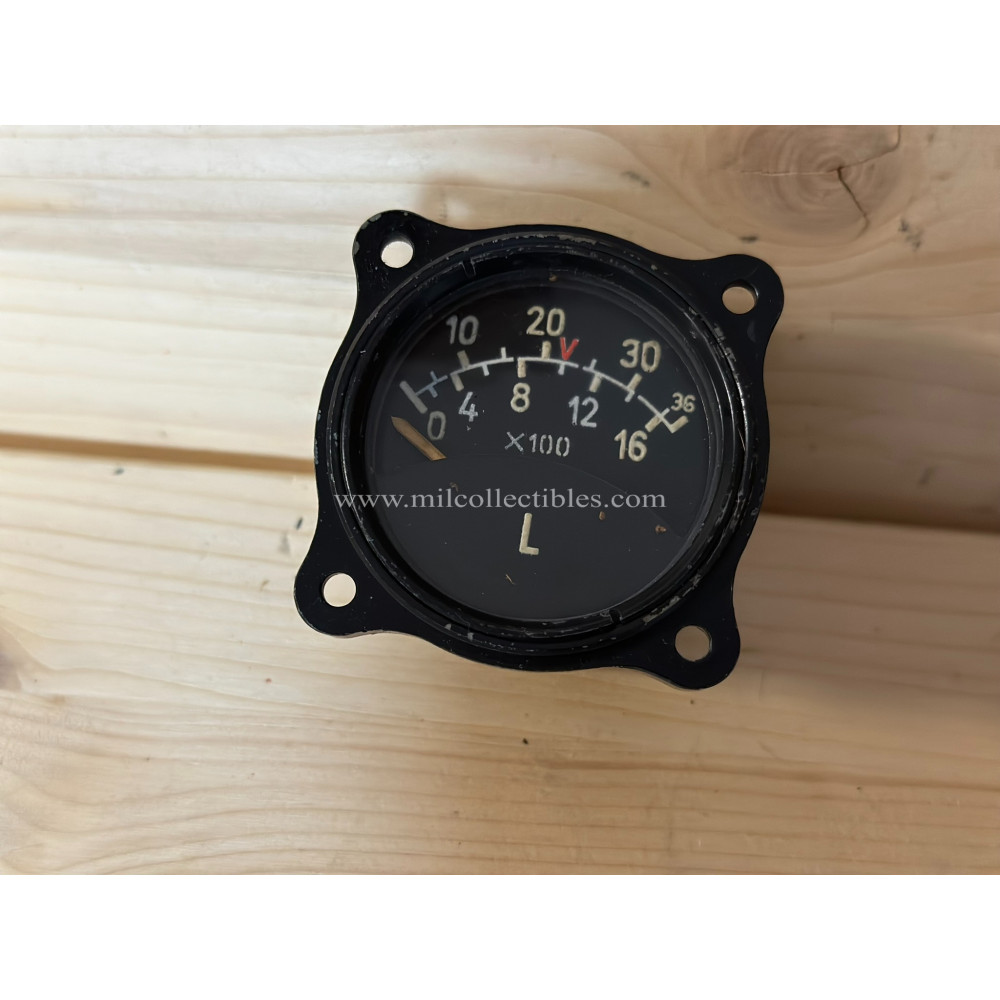 NEW, RARE, EXCELLENT condition and all dials work smoothly and correctly.